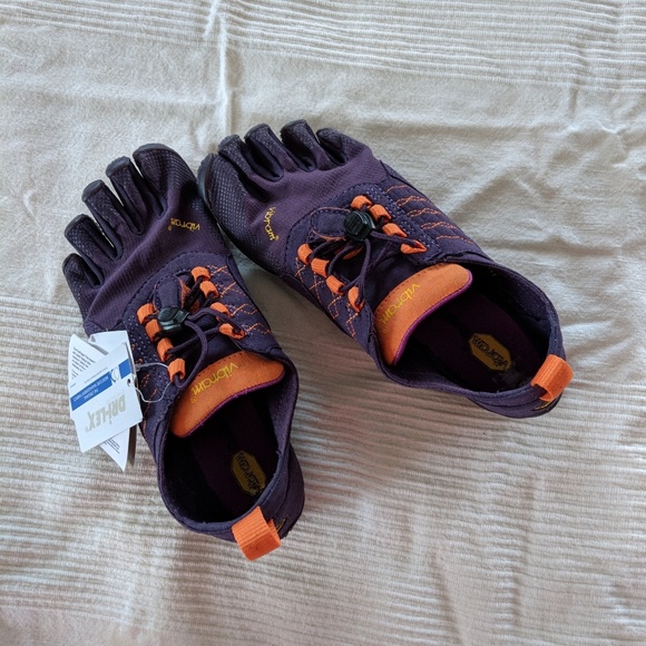 The Vibram FiveFingers® | Shoes | The Vibram Fivefingers Trek Ascent ...